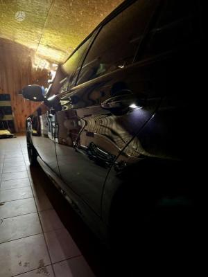 Black BMW 320 2009 in Marijampole, with an engine capacity of 2.00 L and mileage of 281 thousand km for 6000 €, photo 35 on AUTOMOTO.COM.LV