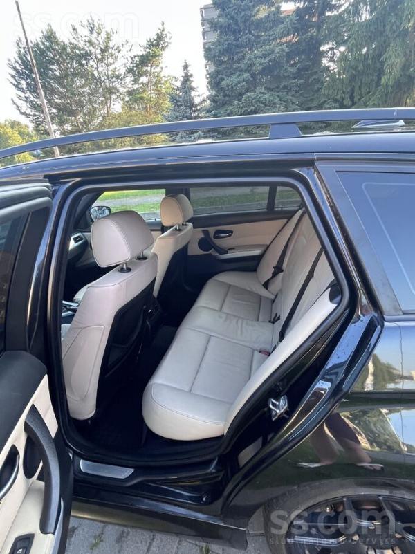 Melns BMW 320 2009 Rīga, ar dzinēja tilpumu 2.00 L un nobraukumu 270 tūkst. km par 6600 €, foto 5 vietnē AUTOMOTO.COM.LV