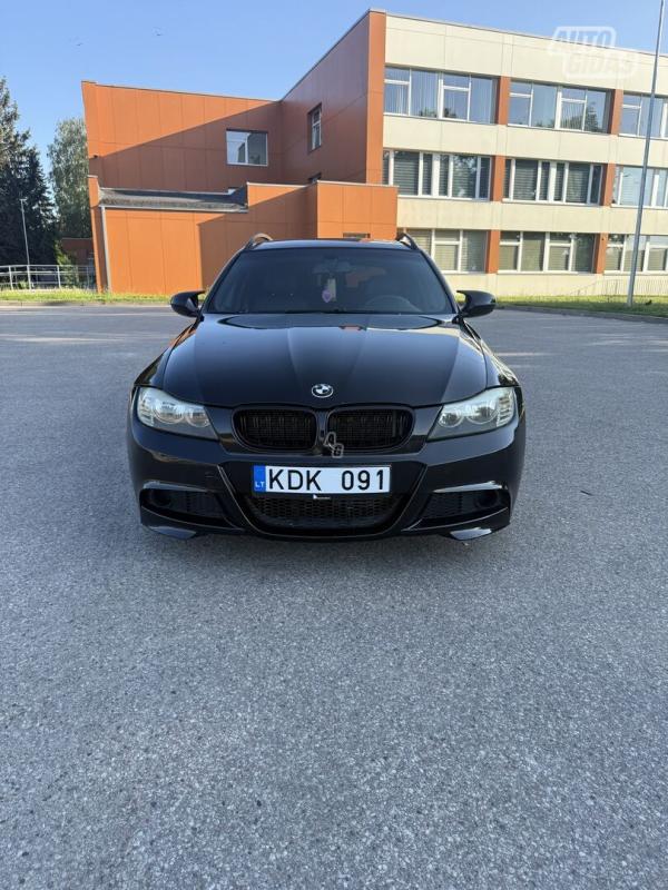 Melns BMW 320 2009 Jonava, ar dzinēja tilpumu 2.00 L un nobraukumu 284 tūkst. km par 3850 €, foto 1 vietnē AUTOMOTO.COM.LV