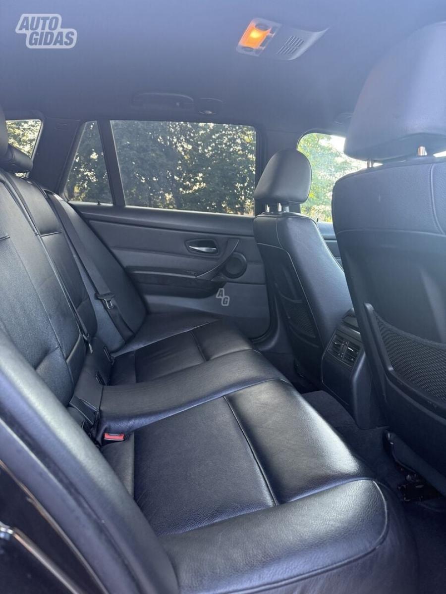 Melns BMW 320 2009 Jonava, ar dzinēja tilpumu 2.00 L un nobraukumu 284 tūkst. km par 3850 €, foto 14 vietnē AUTOMOTO.COM.LV