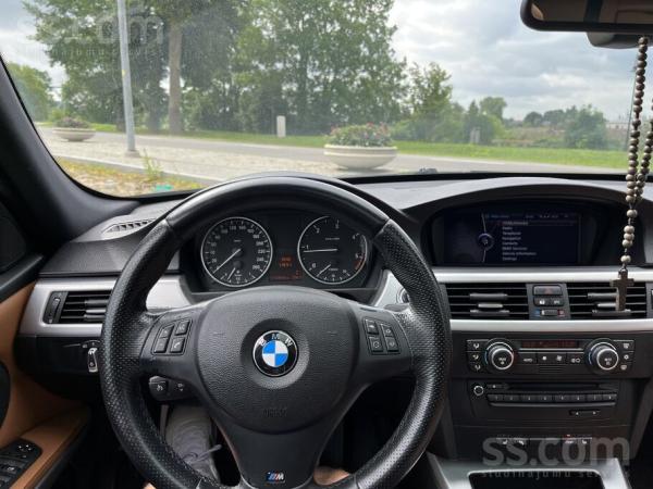 Melns BMW 320 2009 Daugavpils, ar dzinēja tilpumu 2.00 L un nobraukumu 319 tūkst. km par 6350 €, foto 9 vietnē AUTOMOTO.COM.LV
