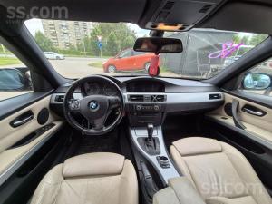 Black BMW 320 2009 in Riga, with an engine capacity of 2.00 L and mileage of 268 thousand km for 5990 €, photo 18 on AUTOMOTO.COM.LV