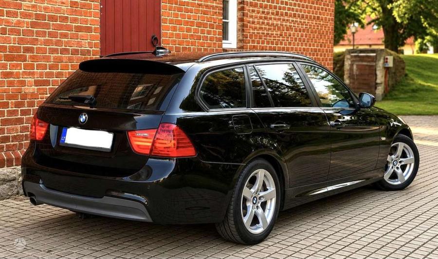 Melns BMW 320 2009 Klaipėda, ar dzinēja tilpumu 2.00 L un nobraukumu 275 tūkst. km par 4950 €, foto 5 vietnē AUTOMOTO.COM.LV