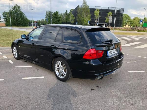 Черный БМВ 320 2009 в Рига, объемом двигателя 2.00 л и пробегом 250 тыс. км за 3500 €, фото 4 на AUTOMOTO.COM.LV