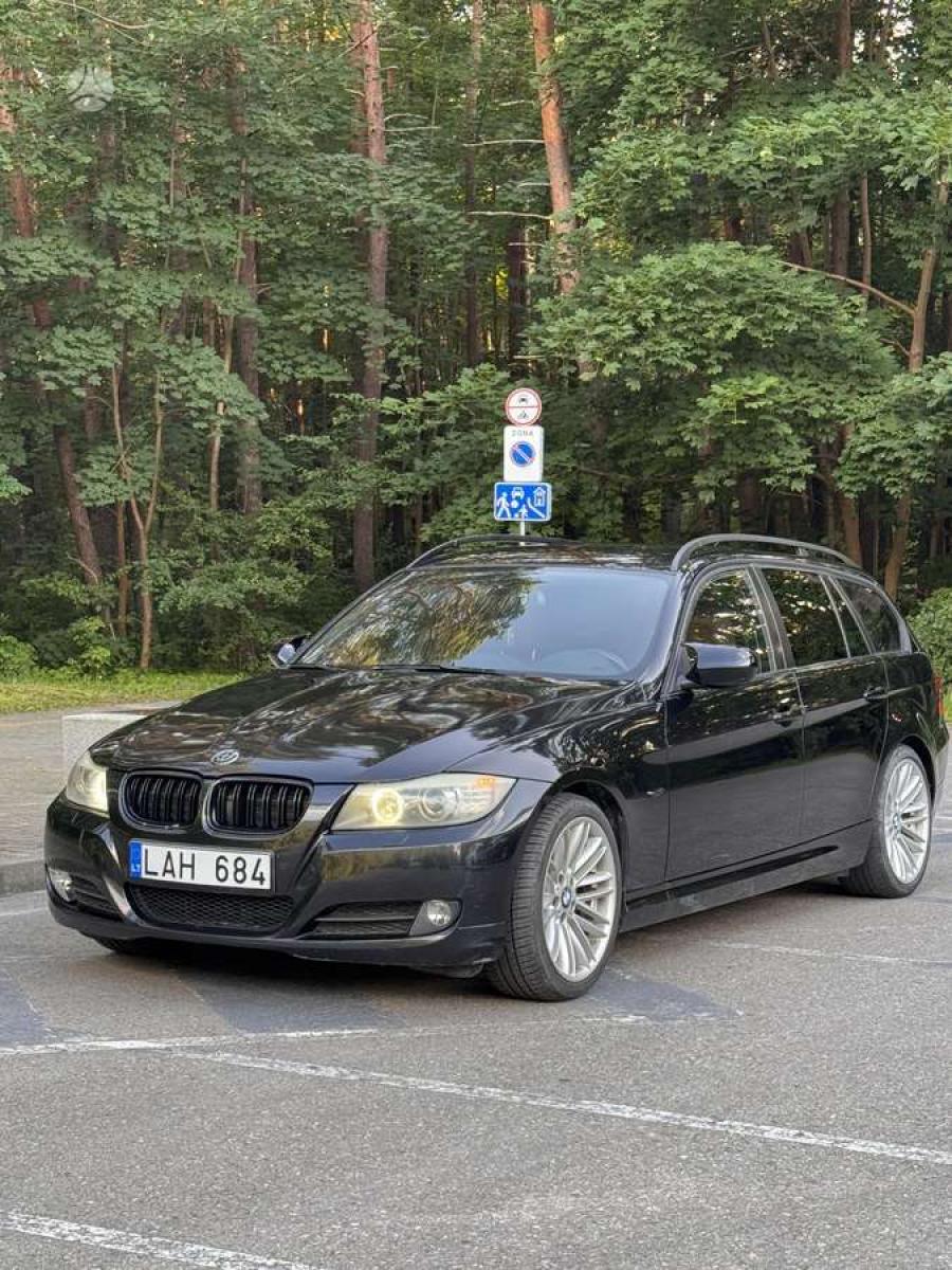 Black BMW 320 2009 in Klaipeda, with an engine capacity of 2.00 L and mileage of 135 thousand km for 3500 €, photo 1 on AUTOMOTO.COM.LV