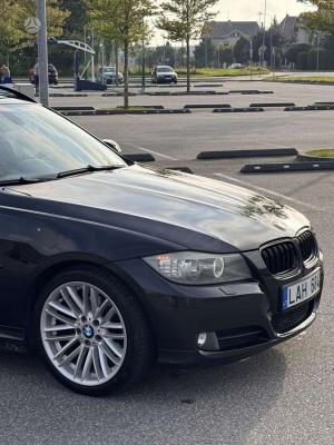 Black BMW 320 2009 in Klaipeda, with an engine capacity of 2.00 L and mileage of 135 thousand km for 3500 €, photo 6 on AUTOMOTO.COM.LV
