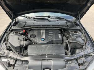 Melns BMW 320 2009 Viļņa, ar dzinēja tilpumu 1.80 L un nobraukumu 268 tūkst. km par 3250 €, foto 9 vietnē AUTOMOTO.COM.LV
