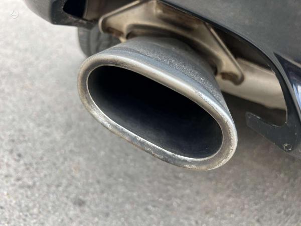 Melns BMW 320 2009 Viļņa, ar dzinēja tilpumu 1.80 L un nobraukumu 268 tūkst. km par 3250 €, foto 9 vietnē AUTOMOTO.COM.LV