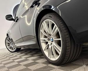 Black BMW 320 2009 in Marijampole, with an engine capacity of 2.00 L and mileage of 225 thousand km for 5999 €, photo 21 on AUTOMOTO.COM.LV
