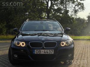 Black BMW 320 2009 in Cesis, with an engine capacity of 2.00 L and mileage of 298 thousand km for 3950 €, photo 7 on AUTOMOTO.COM.LV