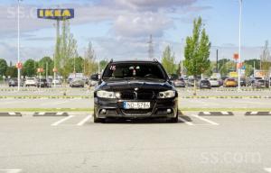 Black BMW 320 2009 in Riga, with an engine capacity of 2.00 L and mileage of 268 thousand km for 5990 €, photo 4 on AUTOMOTO.COM.LV