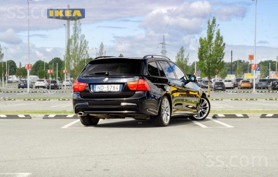Black BMW 320 2009 in Riga, with an engine capacity of 2.00 L and mileage of 268 thousand km for 5990 €, photo 7 on AUTOMOTO.COM.LV
