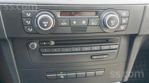 Black BMW 320 2009 in Riga, with an engine capacity of 2.00 L and mileage of 268 thousand km for 5990 €, photo 18 on AUTOMOTO.COM.LV