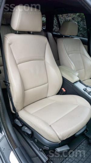 Black BMW 320 2009 in Riga, with an engine capacity of 2.00 L and mileage of 268 thousand km for 5990 €, photo 26 on AUTOMOTO.COM.LV