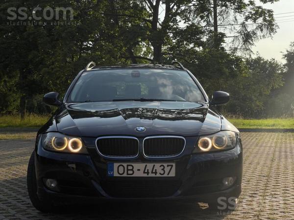 Melns BMW 320 2009 Cēsis, ar dzinēja tilpumu 2.00 L un nobraukumu 298 tūkst. km par 2900 €, foto 6 vietnē AUTOMOTO.COM.LV