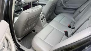 Melns BMW 320 2009 Alīta, ar dzinēja tilpumu 2.00 L un nobraukumu 264 tūkst. km par 4990 €, foto 11 vietnē AUTOMOTO.COM.LV