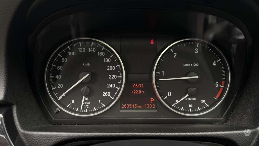 Melns BMW 320 2009 Alīta, ar dzinēja tilpumu 2.00 L un nobraukumu 264 tūkst. km par 4990 €, foto 19 vietnē AUTOMOTO.COM.LV