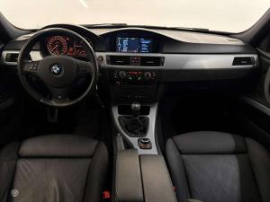 Black BMW 320 2009 in Marijampole, with an engine capacity of 2.00 L and mileage of 225 thousand km for 5850 €, photo 22 on AUTOMOTO.COM.LV