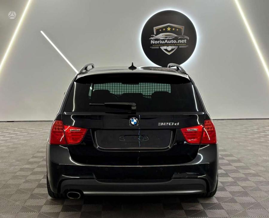 Black BMW 320 2009 in Marijampole, with an engine capacity of 2.00 L and mileage of 225 thousand km for 5850 €, photo 28 on AUTOMOTO.COM.LV
