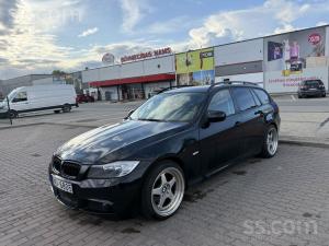 Black BMW 320 2009 in Riga, with an engine capacity of 2.00 L and mileage of 252 thousand km for 3299 €, photo  on AUTOMOTO.COM.LV