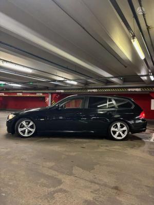 Black BMW 320 2009 in Vilnius, with an engine capacity of 2.00 L and mileage of 268 thousand km for 3700 €, photo 3 on AUTOMOTO.COM.LV