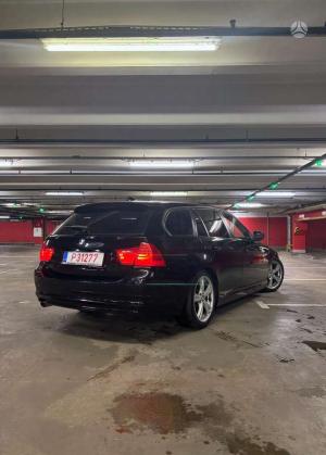 Black BMW 320 2009 in Vilnius, with an engine capacity of 2.00 L and mileage of 268 thousand km for 3700 €, photo 5 on AUTOMOTO.COM.LV