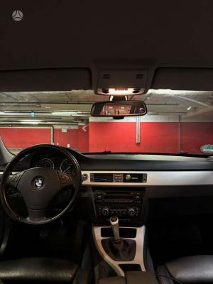 Black BMW 320 2009 in Vilnius, with an engine capacity of 2.00 L and mileage of 268 thousand km for 3700 €, photo 11 on AUTOMOTO.COM.LV