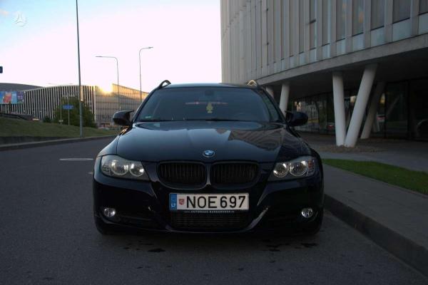 Melns BMW 320 2009 Viļņa, ar dzinēja tilpumu 2.00 L un nobraukumu 275 tūkst. km par 3000 €, foto 3 vietnē AUTOMOTO.COM.LV