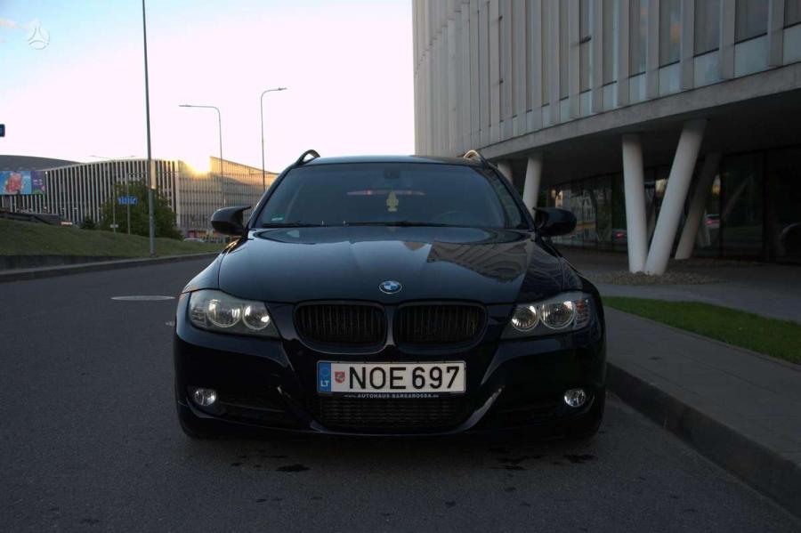 Melns BMW 320 2009 Viļņa, ar dzinēja tilpumu 2.00 L un nobraukumu 275 tūkst. km par 3000 €, foto 4 vietnē AUTOMOTO.COM.LV