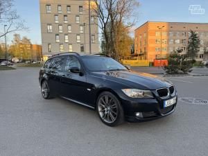 Melns BMW 320 2009 Viļņa, ar dzinēja tilpumu 2.00 L un nobraukumu 520 tūkst. km par 2800 €, foto  vietnē AUTOMOTO.COM.LV