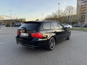 Black BMW 320 2009 in Vilnius, with an engine capacity of 2.00 L and mileage of 520 thousand km for 2800 €, photo 5 on AUTOMOTO.COM.LV