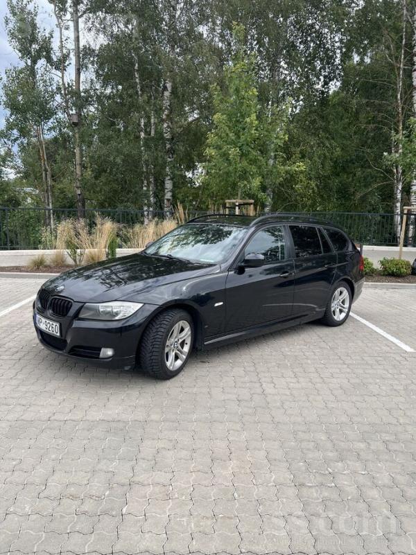 Melns BMW 320 2009 Rīga, ar dzinēja tilpumu 2.00 L un nobraukumu 324 tūkst. km par 3700 €, foto 3 vietnē AUTOMOTO.COM.LV