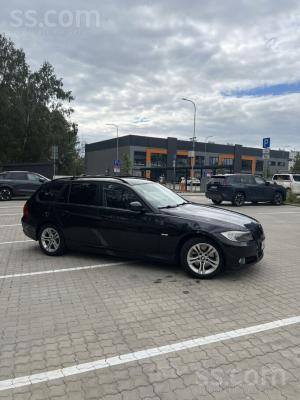 Melns BMW 320 2009 Rīga, ar dzinēja tilpumu 2.00 L un nobraukumu 324 tūkst. km par 3700 €, foto 7 vietnē AUTOMOTO.COM.LV