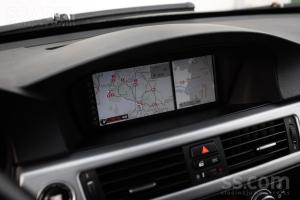 Black BMW 320 2009 in Jelgava, with an engine capacity of 2.00 L and mileage of 272 thousand km for 5500 €, photo 13 on AUTOMOTO.COM.LV