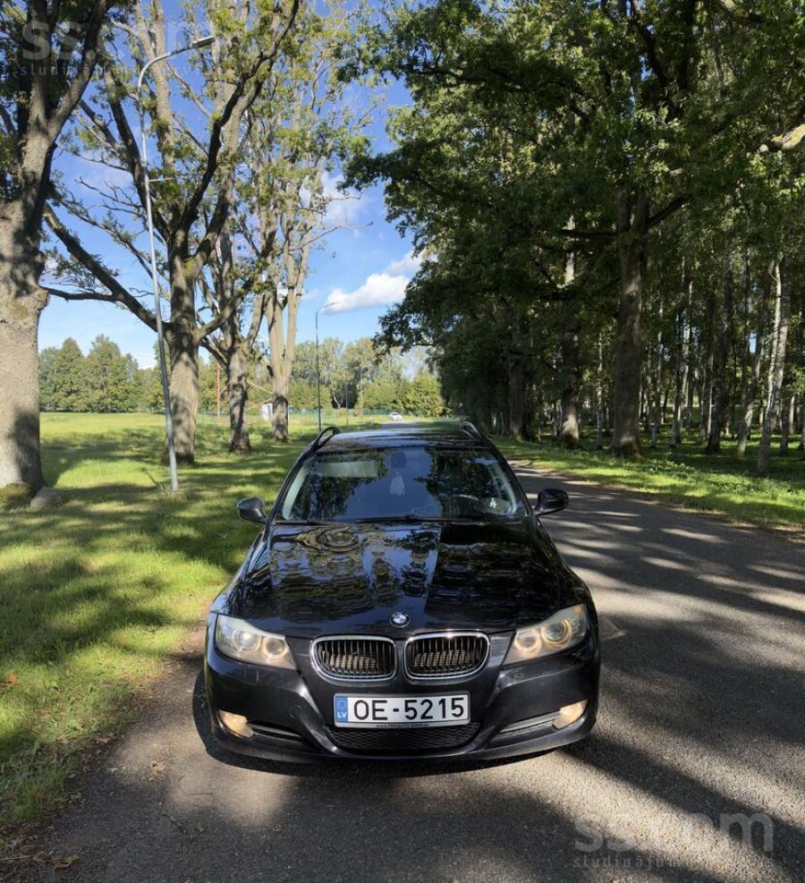 Black BMW 320 2009 in Valmiera, with an engine capacity of 1.80 L and mileage of 221 thousand km for 4500 €, photo 4 on AUTOMOTO.COM.LV