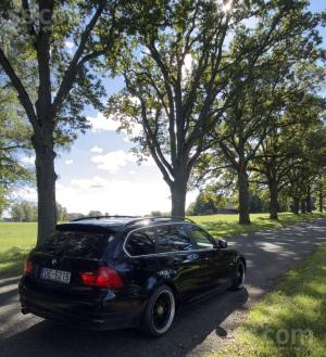 Black BMW 320 2009 in Valmiera, with an engine capacity of 1.80 L and mileage of 221 thousand km for 4500 €, photo 7 on AUTOMOTO.COM.LV