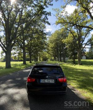 Black BMW 320 2009 in Valmiera, with an engine capacity of 1.80 L and mileage of 221 thousand km for 4500 €, photo 9 on AUTOMOTO.COM.LV