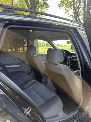 Black BMW 320 2009 in Valmiera, with an engine capacity of 1.80 L and mileage of 221 thousand km for 4500 €, photo 11 on AUTOMOTO.COM.LV
