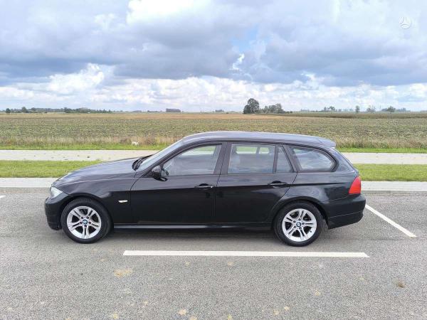 Melns BMW 320 2009 Marijampole, ar dzinēja tilpumu 2.00 L un nobraukumu 336 tūkst. km par 2399 €, foto 3 vietnē AUTOMOTO.COM.LV
