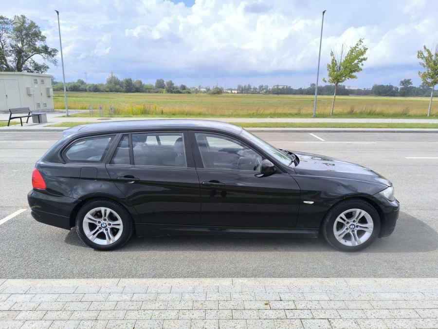 Black BMW 320 2009 in Marijampole, with an engine capacity of 2.00 L and mileage of 336 thousand km for 2399 €, photo 7 on AUTOMOTO.COM.LV
