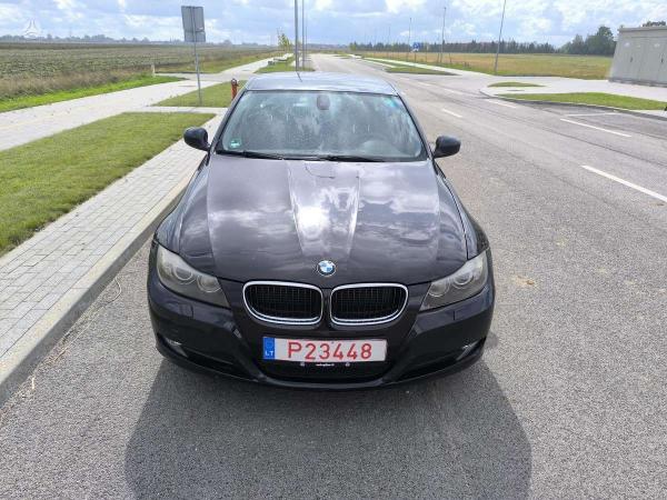 Melns BMW 320 2009 Marijampole, ar dzinēja tilpumu 2.00 L un nobraukumu 336 tūkst. km par 2399 €, foto 9 vietnē AUTOMOTO.COM.LV