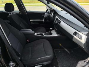 Black BMW 320 2009 in Marijampole, with an engine capacity of 2.00 L and mileage of 336 thousand km for 2399 €, photo 14 on AUTOMOTO.COM.LV