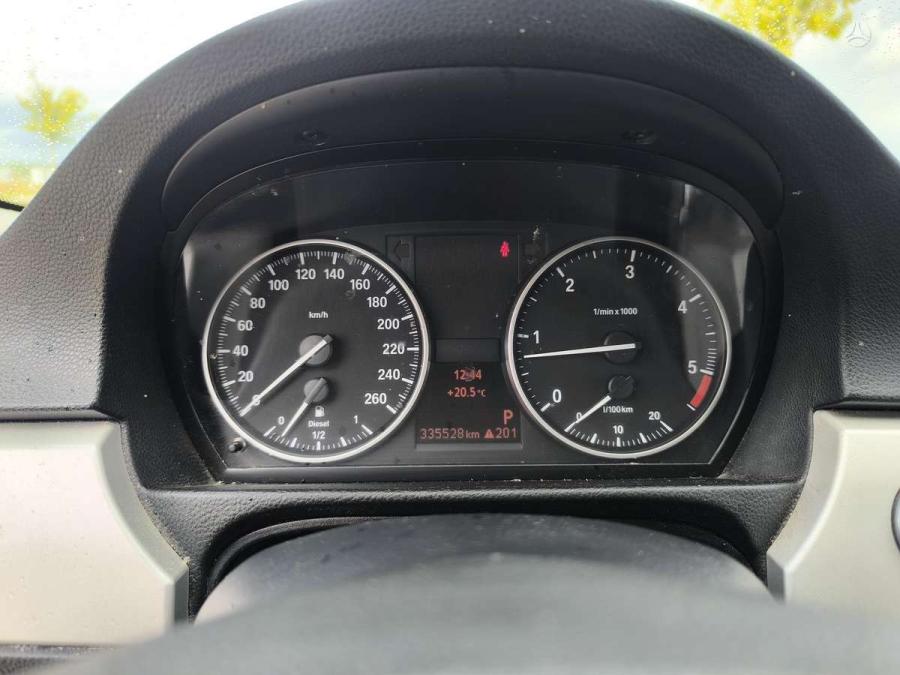 Black BMW 320 2009 in Marijampole, with an engine capacity of 2.00 L and mileage of 336 thousand km for 2399 €, photo 16 on AUTOMOTO.COM.LV