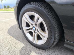 Black BMW 320 2009 in Marijampole, with an engine capacity of 2.00 L and mileage of 336 thousand km for 2399 €, photo 18 on AUTOMOTO.COM.LV
