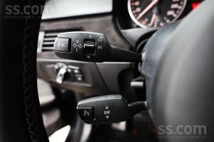 Black BMW 320 2009 in Riga, with an engine capacity of 2.00 L and mileage of 383 thousand km for 2995 €, photo 17 on AUTOMOTO.COM.LV