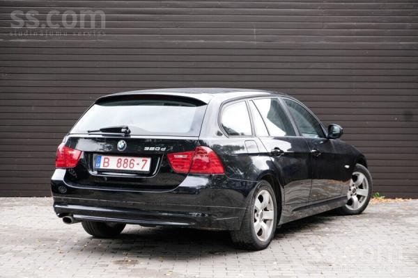 БМВ 320 2009 в Рига на AUTOMOTO.COM.LV Черный БМВ 320 2009 в Рига, объемом двигателя 2.00 л и пробегом 283 тыс. км за 4990 €, фото 4 на AUTOMOTO.COM.LV
