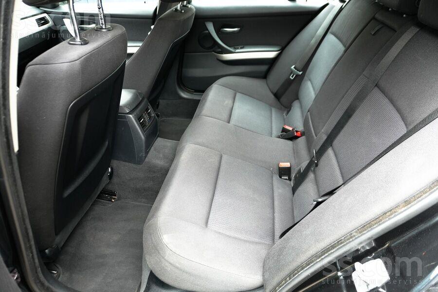 Melns BMW 320 2009 Rīga, ar dzinēja tilpumu 2.00 L un nobraukumu 283 tūkst. km par 4990 €, foto 11 vietnē AUTOMOTO.COM.LV