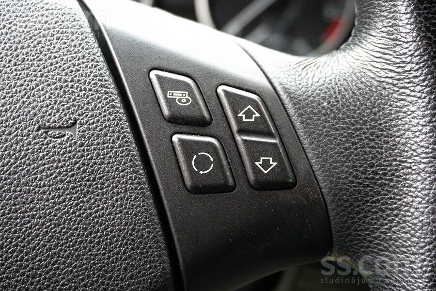 Melns BMW 320 2009 Rīga, ar dzinēja tilpumu 2.00 L un nobraukumu 283 tūkst. km par 4990 €, foto 12 vietnē AUTOMOTO.COM.LV