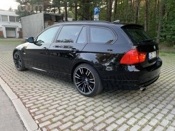 Black BMW 320 2010 in Jurmala, with an engine capacity of 2.00 L and mileage of 36 thousand km for 2500 €, photo 3 on AUTOMOTO.COM.LV