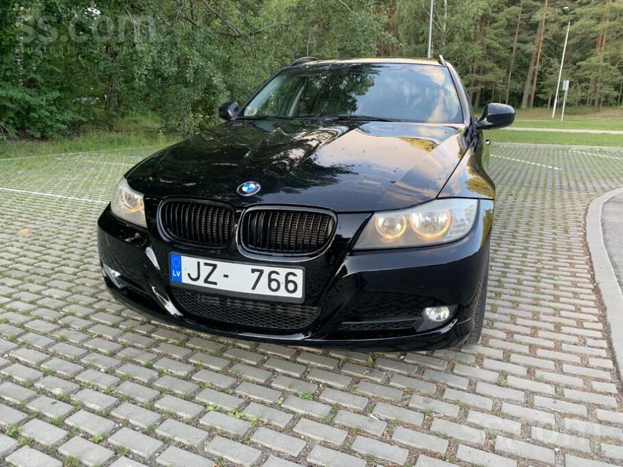 Black BMW 320 2010 in Jurmala, with an engine capacity of 2.00 L and mileage of 36 thousand km for 2500 €, photo 11 on AUTOMOTO.COM.LV